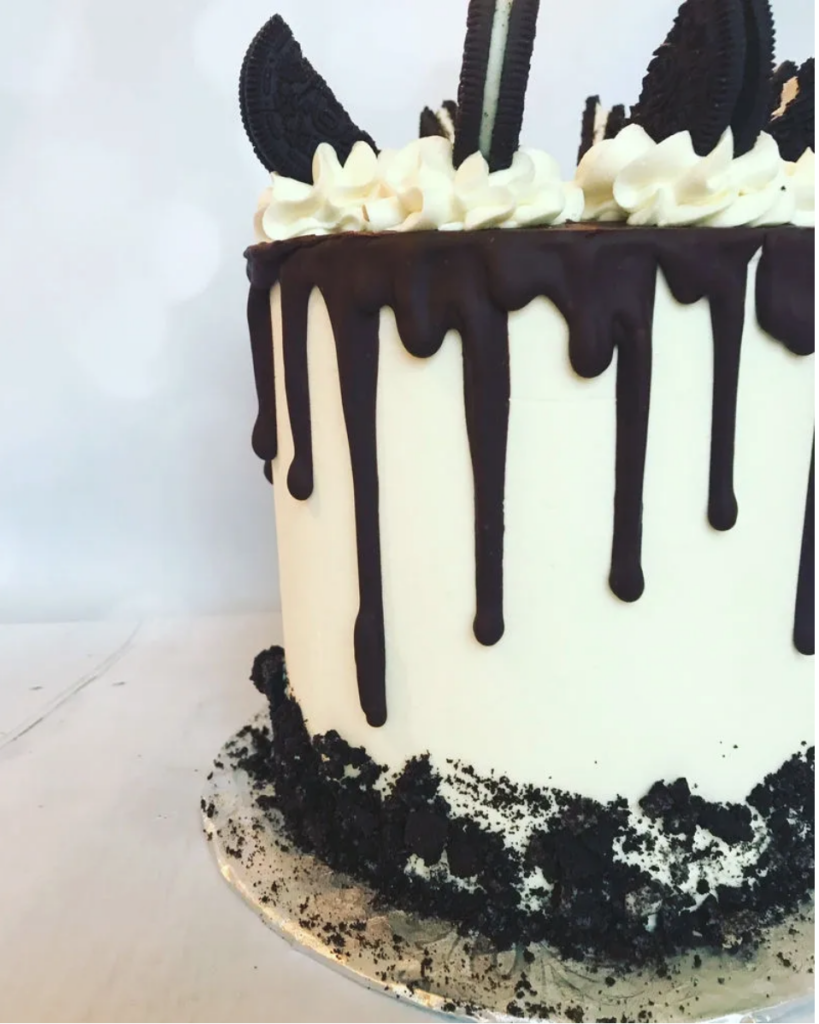 Oreo Dream Layered Cake | The Gibby Home