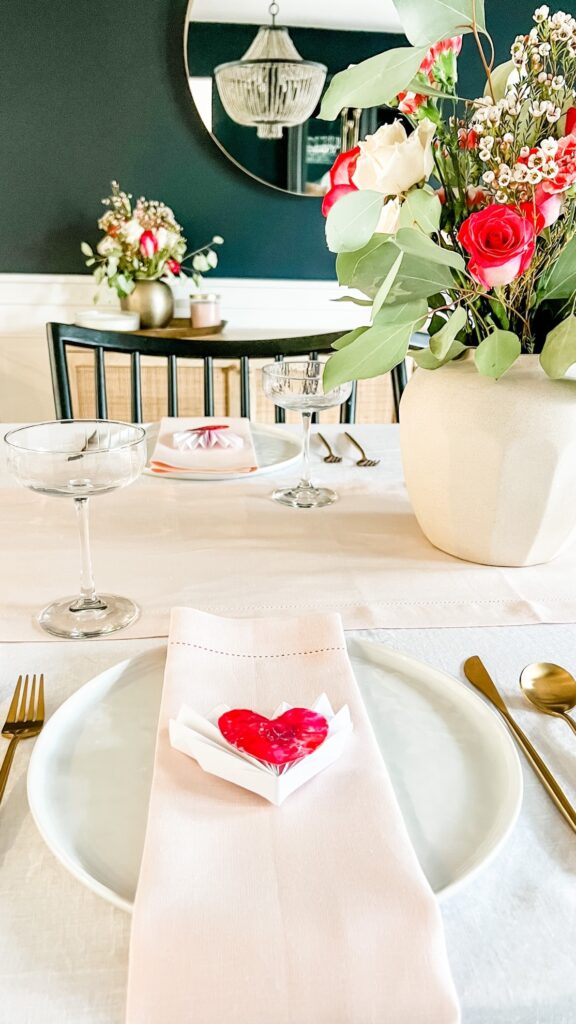 Easy DIY Valentine's day Name Setting | The Gibby Home